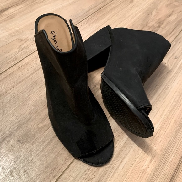 Qupid | Shoes | Black Backless Heels | Poshmark